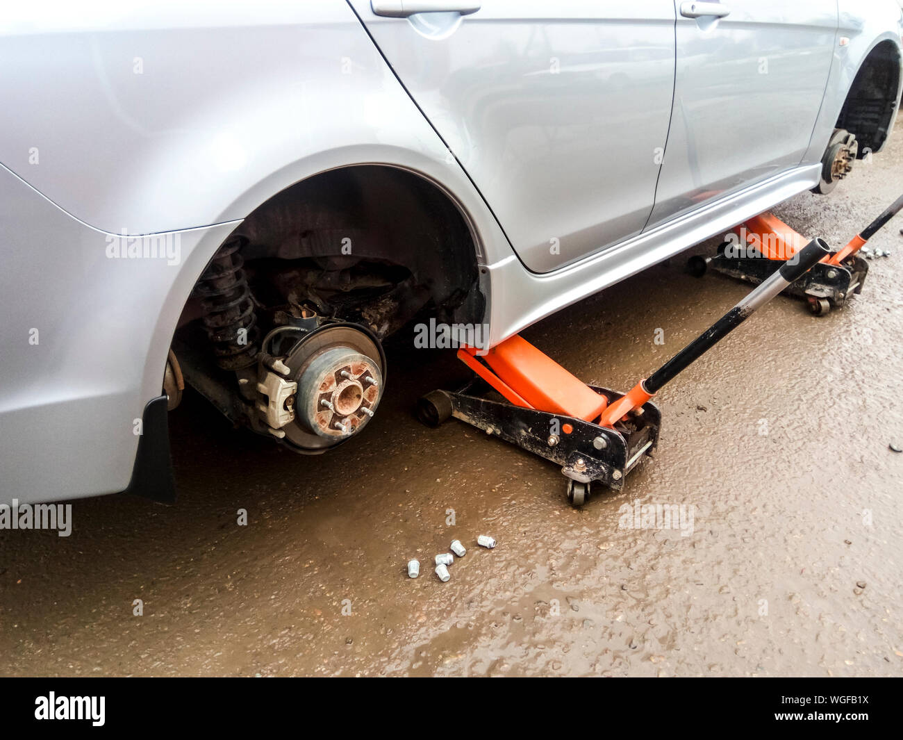 Under car view hi-res stock photography and images - Alamy