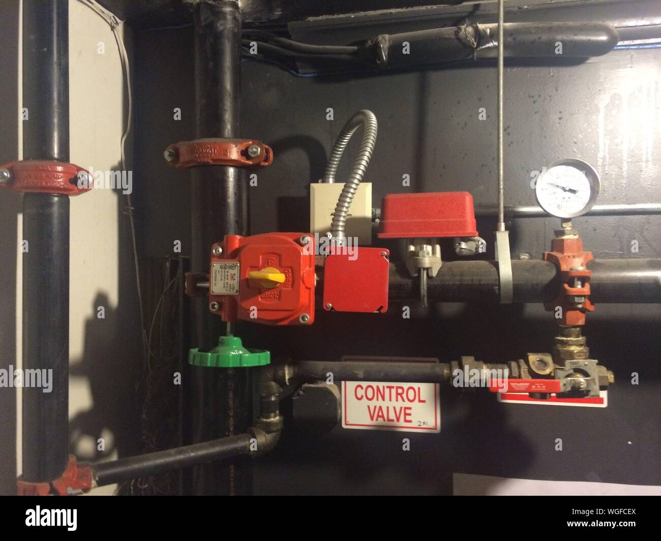 Valve Valves Gauge High Resolution Stock Photography and Images - Alamy