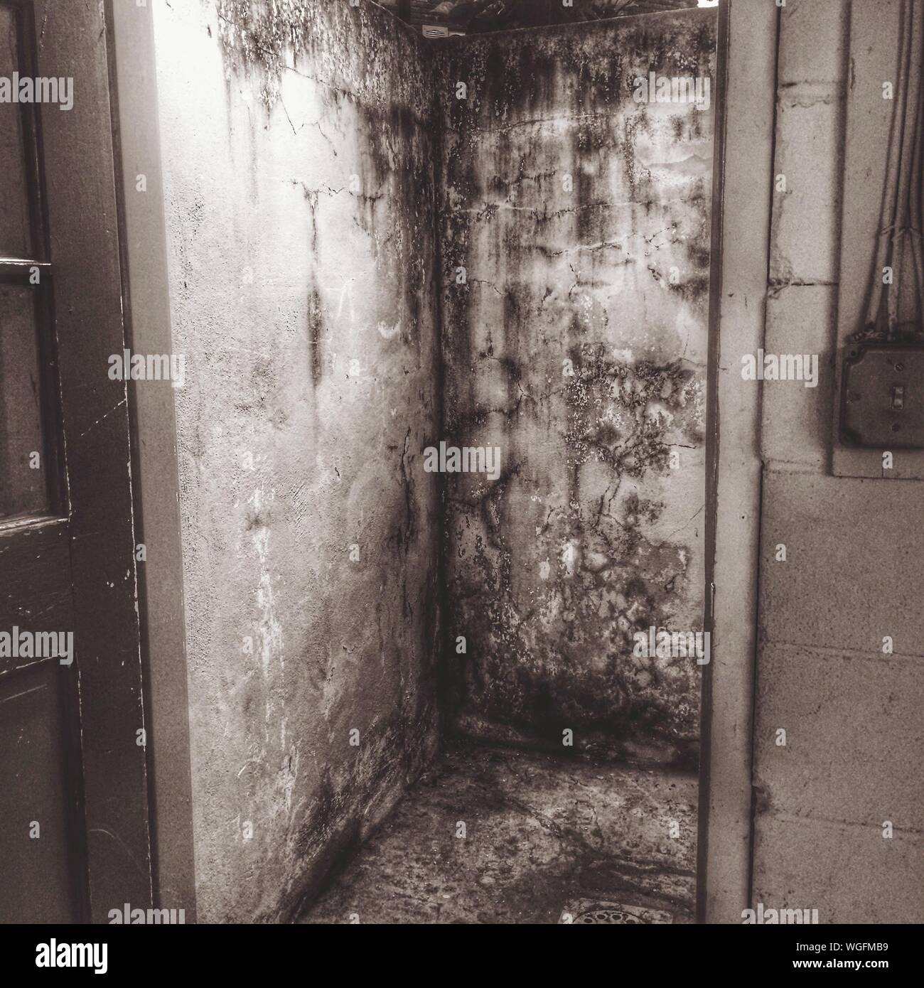 House Corner High Resolution Stock Photography and Images - Alamy