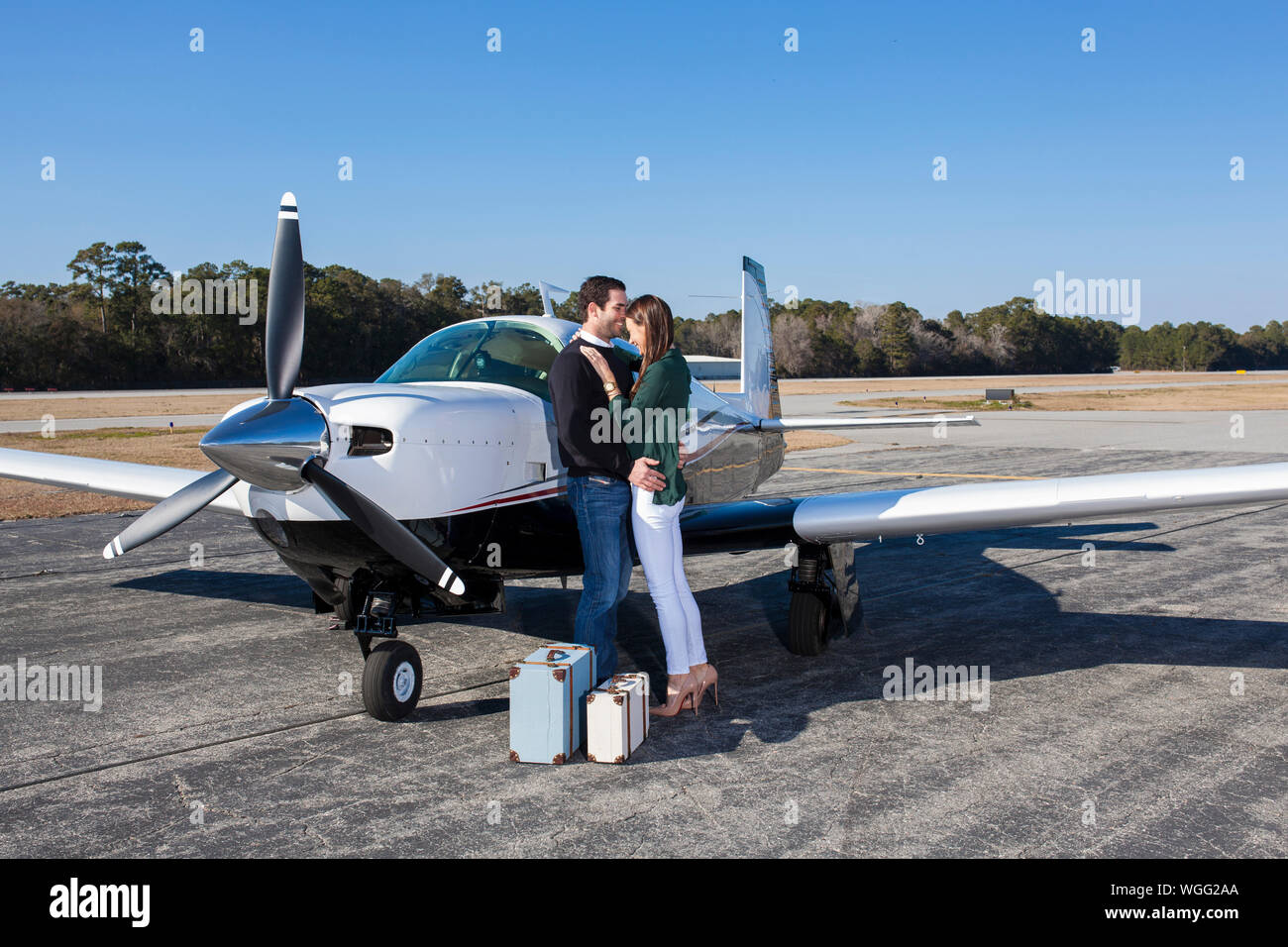 Private jet couple hi-res stock photography and images - Alamy