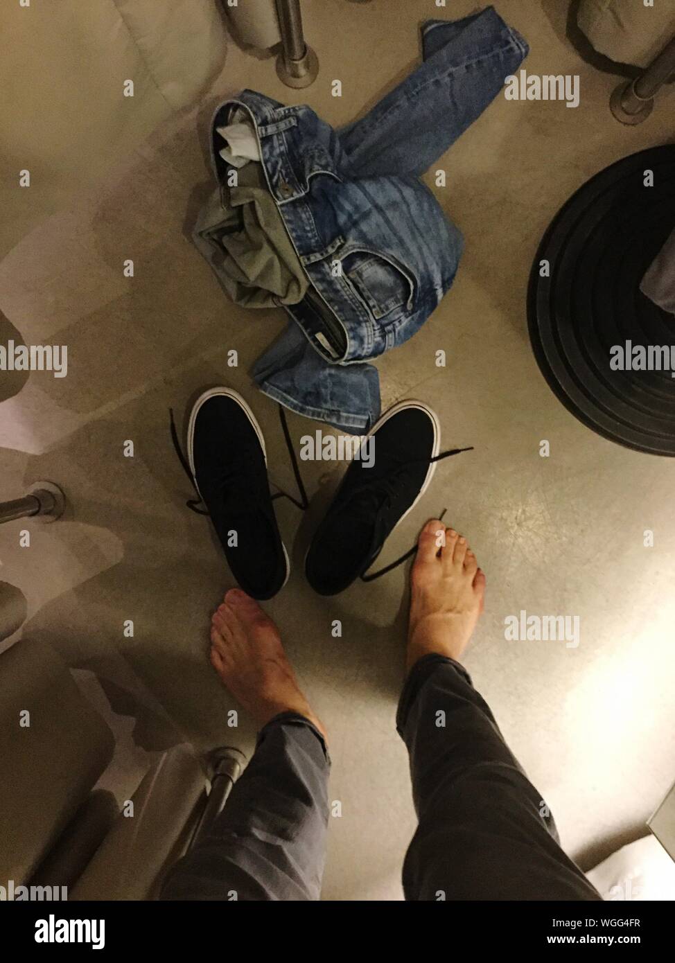 People changing room hi-res stock photography and images - Alamy