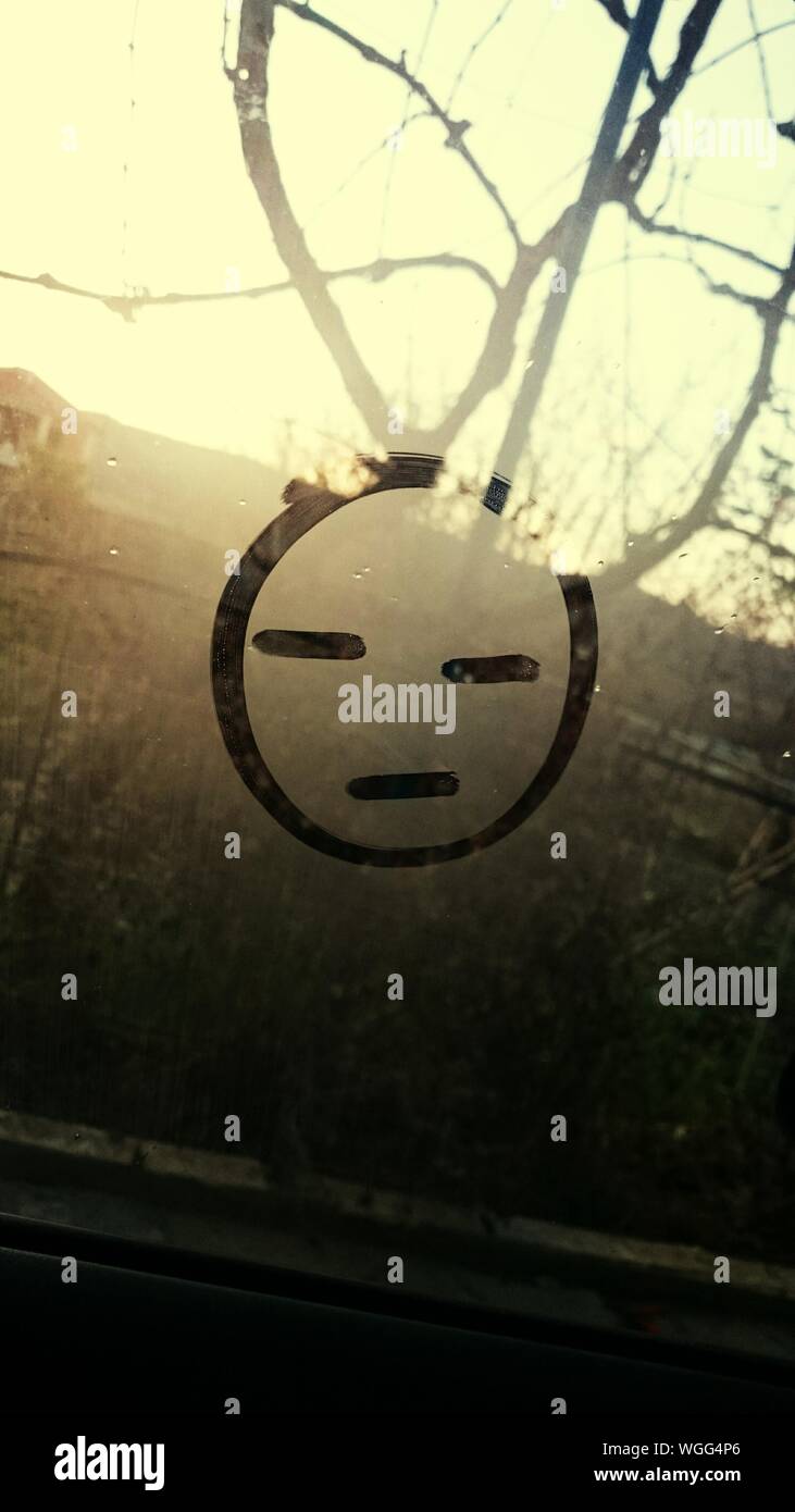 Blank expression hi-res stock photography and images - Alamy