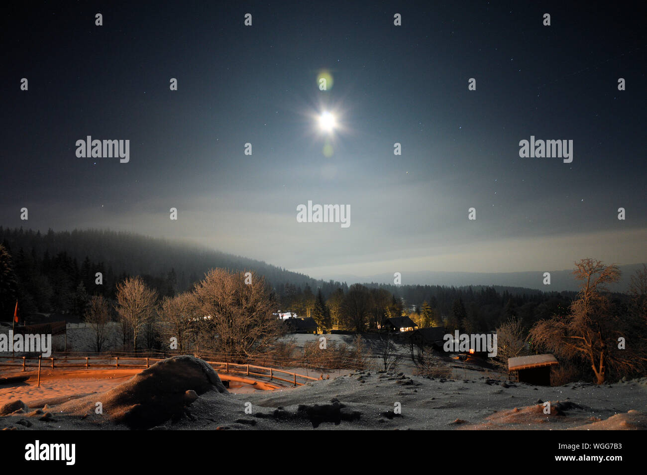 Night landscape moon hi-res stock photography and images - Alamy