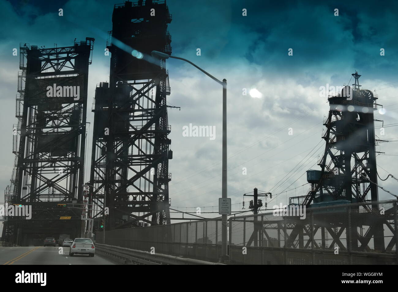 Pylons sky construction site hi-res stock photography and images - Alamy