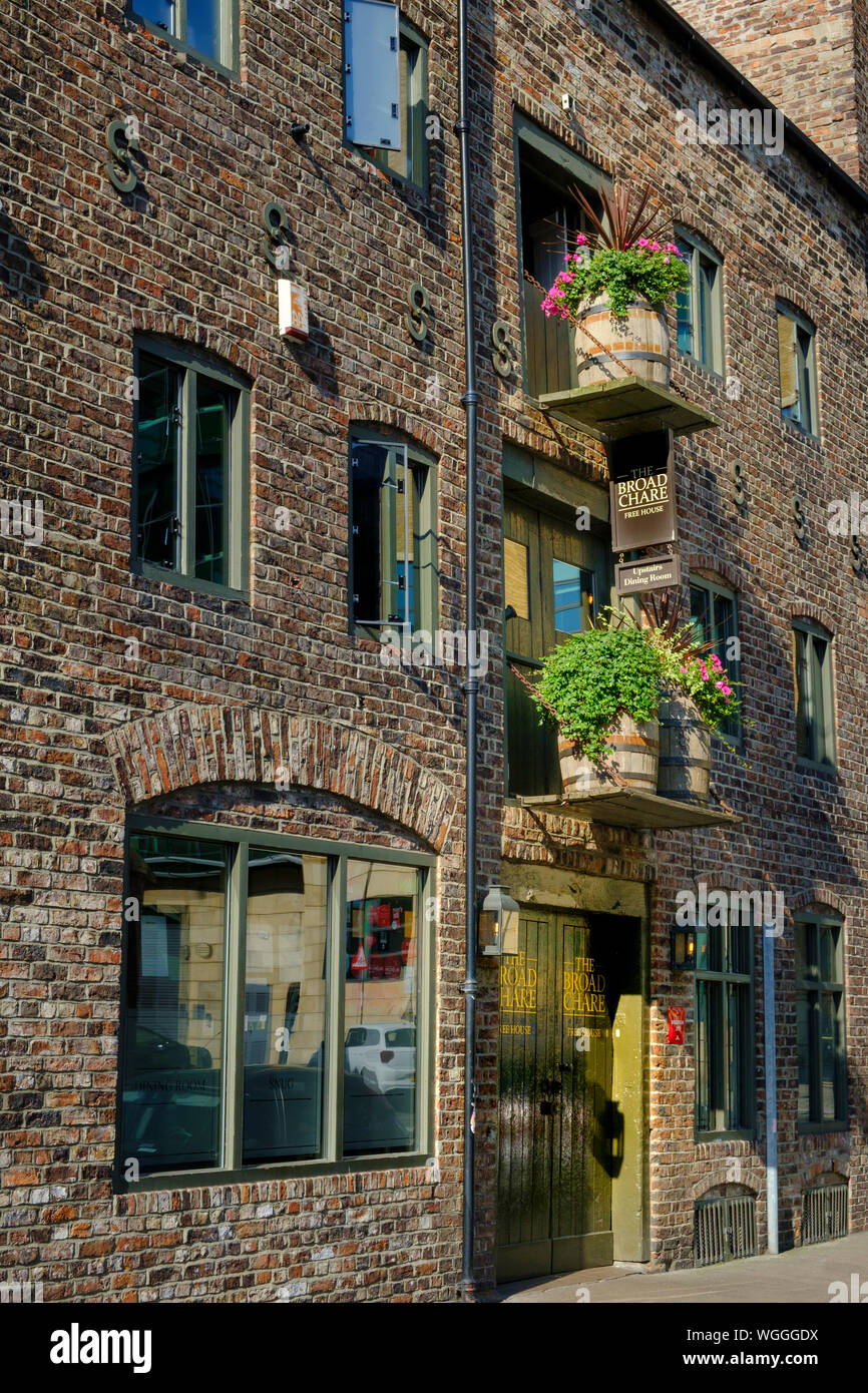 Broad chare hi-res stock photography and images - Alamy