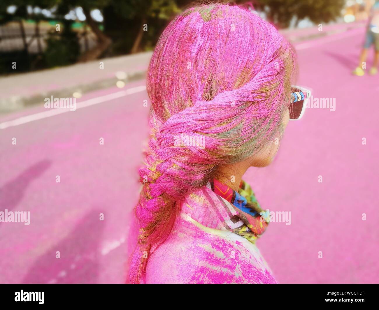 Woman covered powder paint hi-res stock photography and images - Alamy