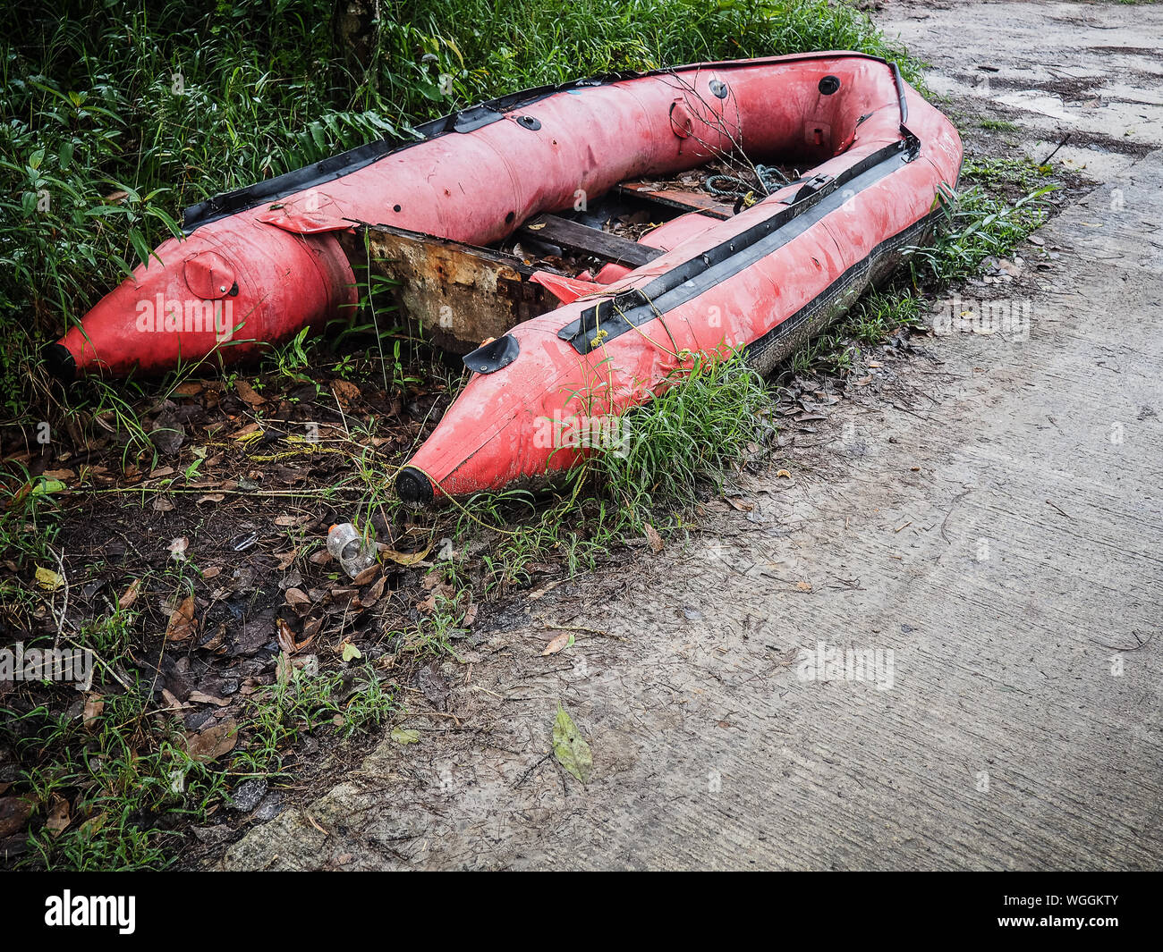 Old raft hi-res stock photography and images - Alamy