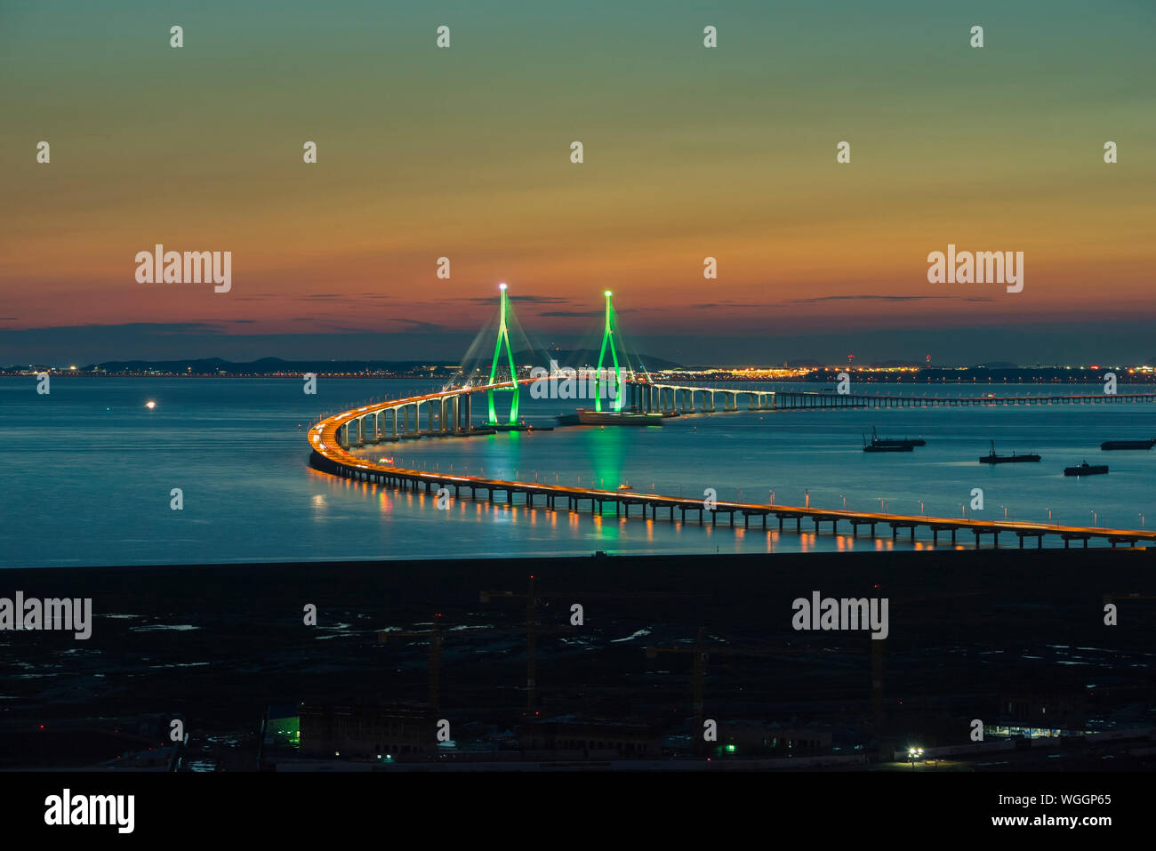 Seoul bridge hi-res stock photography and images - Alamy