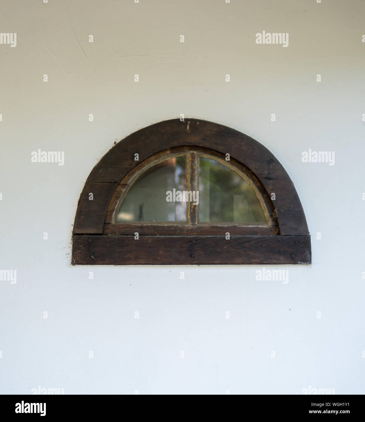 detail of old vintage window in a wall Stock Photo - Alamy