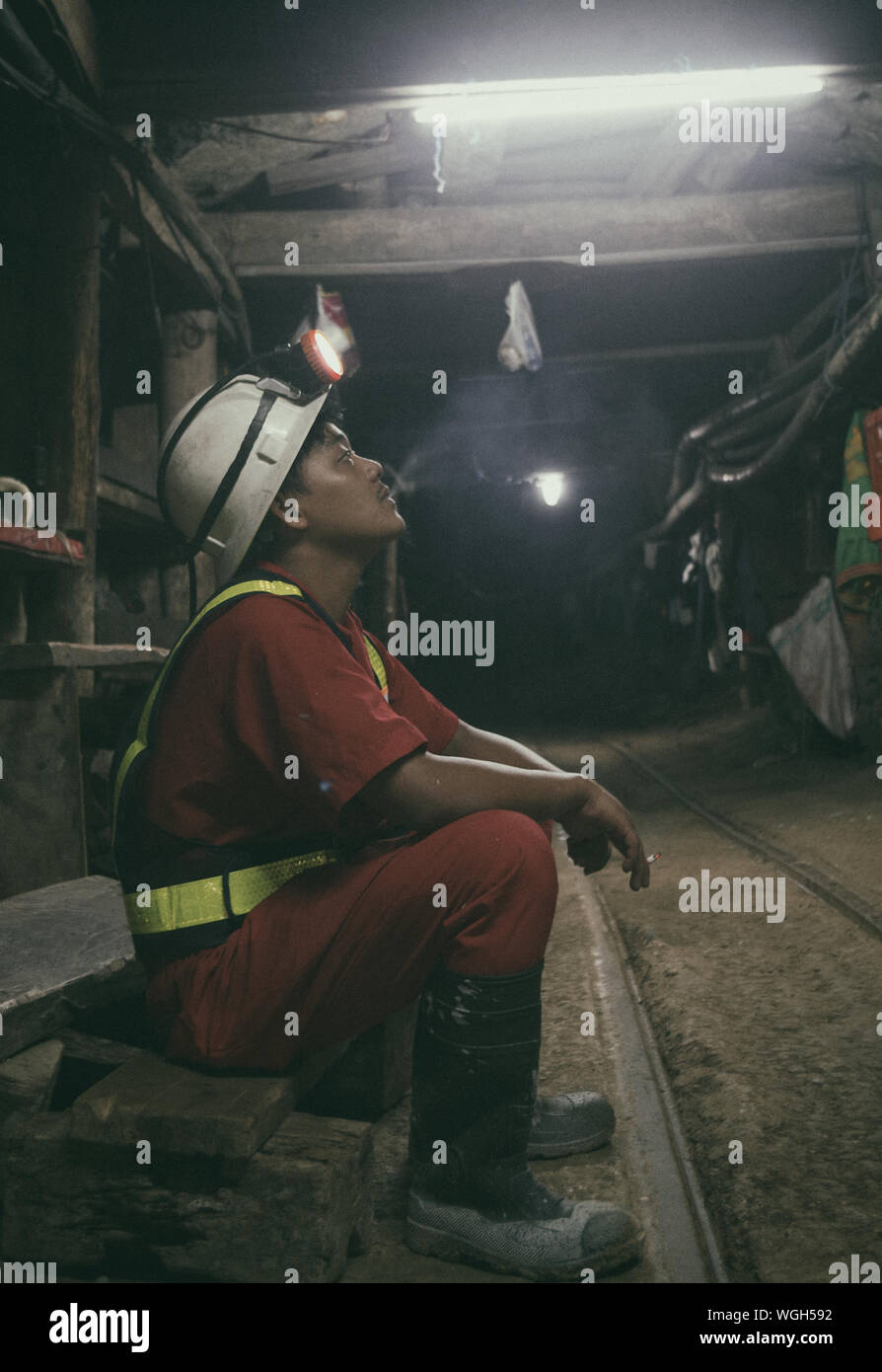 Underground worker hi-res stock photography and images - Alamy