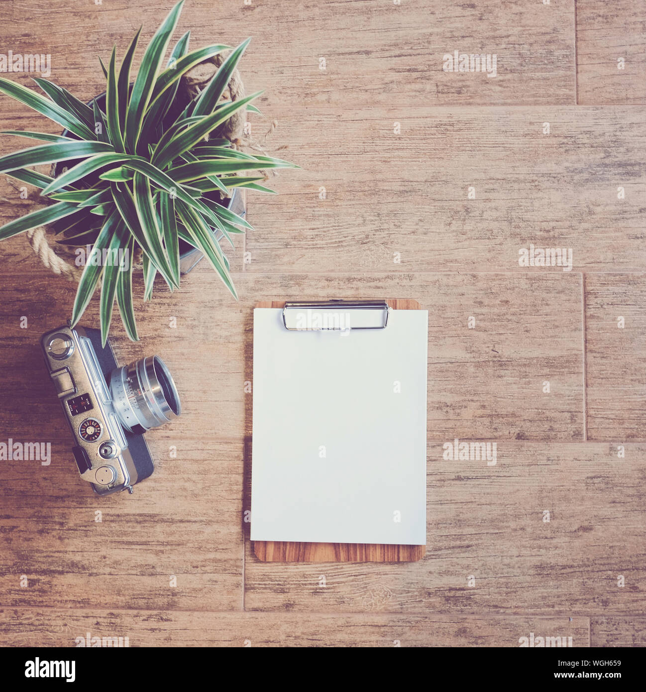 Film clipboard hi-res stock photography and images - Alamy