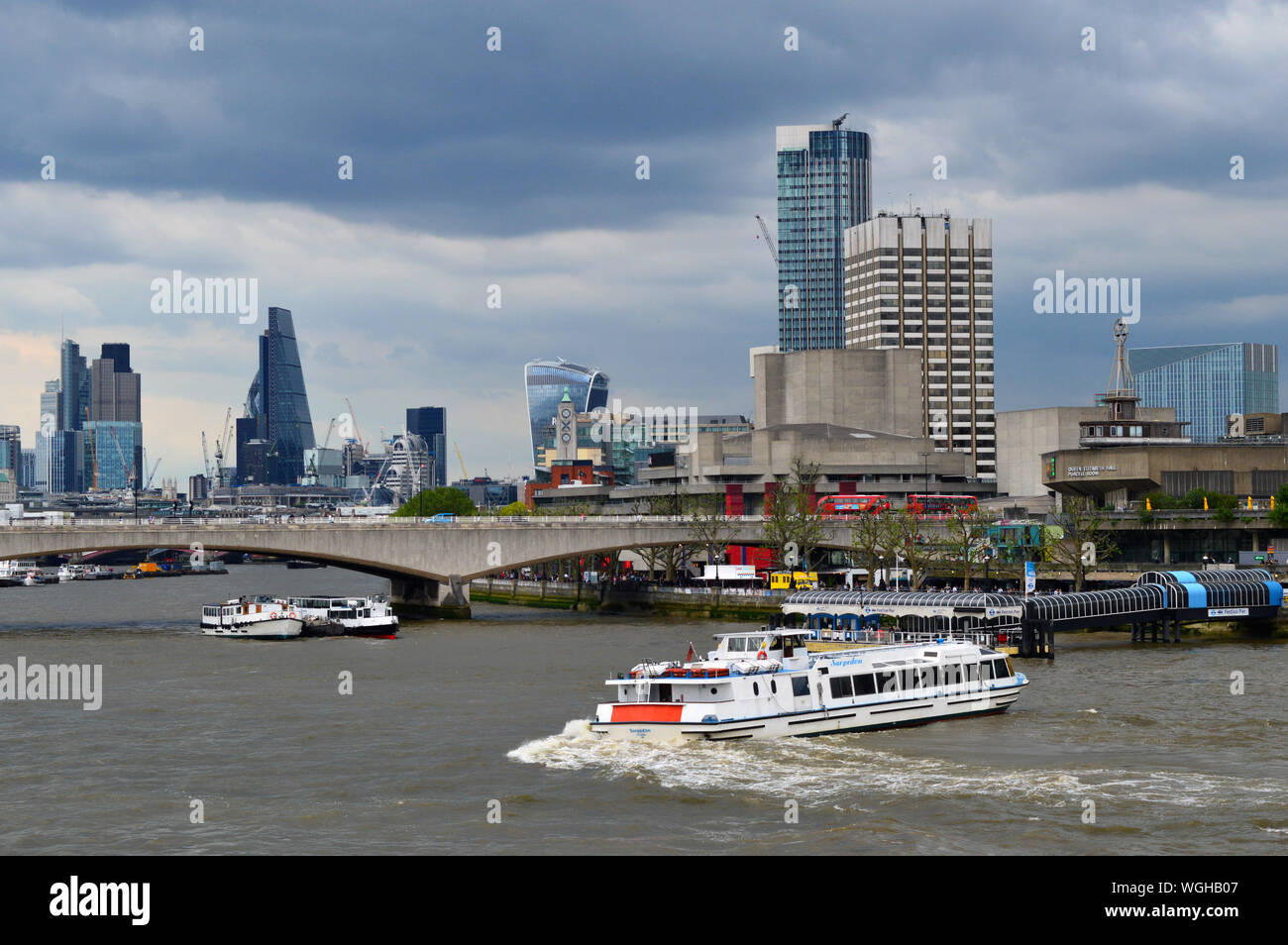 Harbor craft hi-res stock photography and images - Alamy
