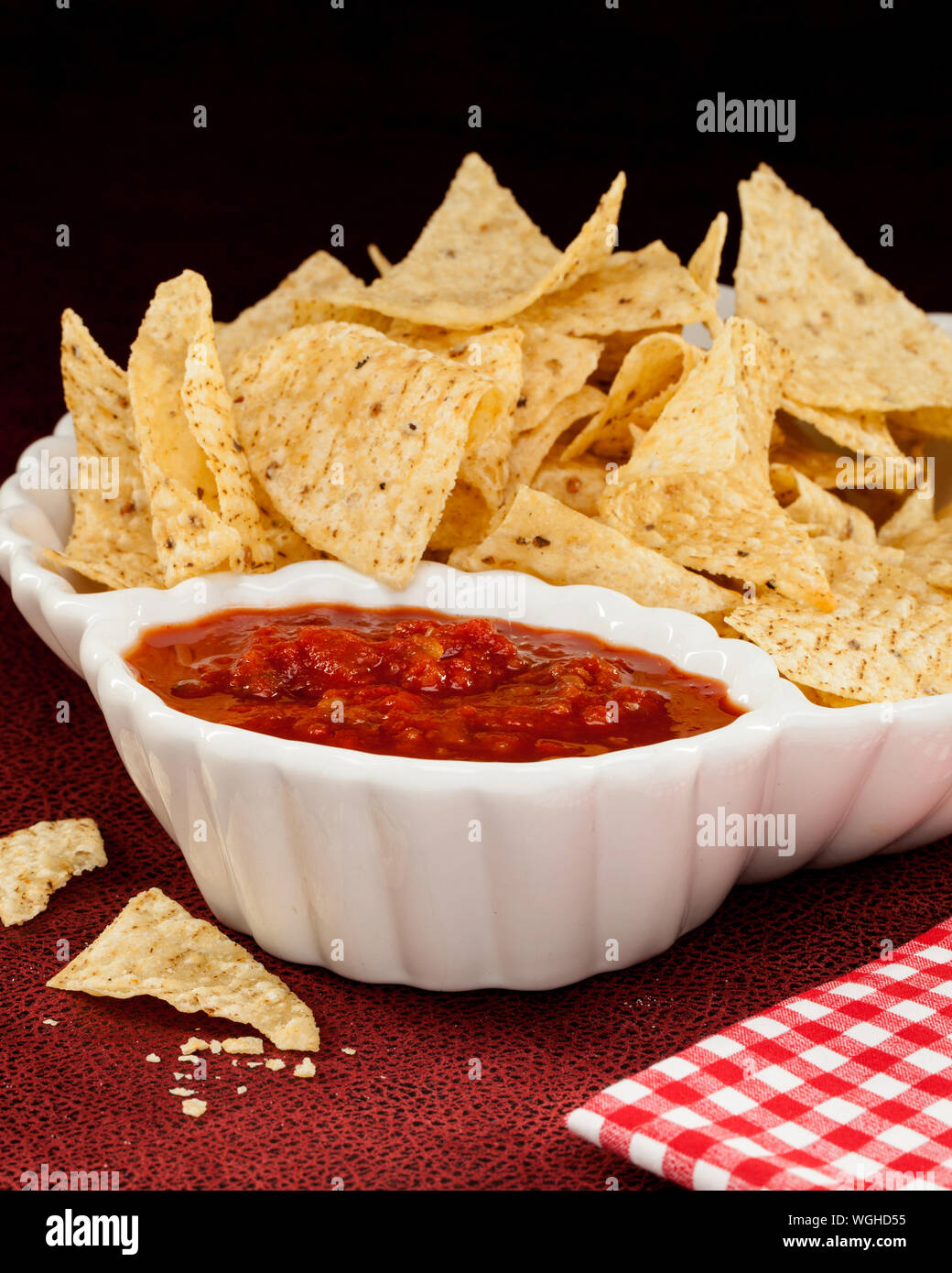 Chips dip hi-res stock photography and images - Alamy