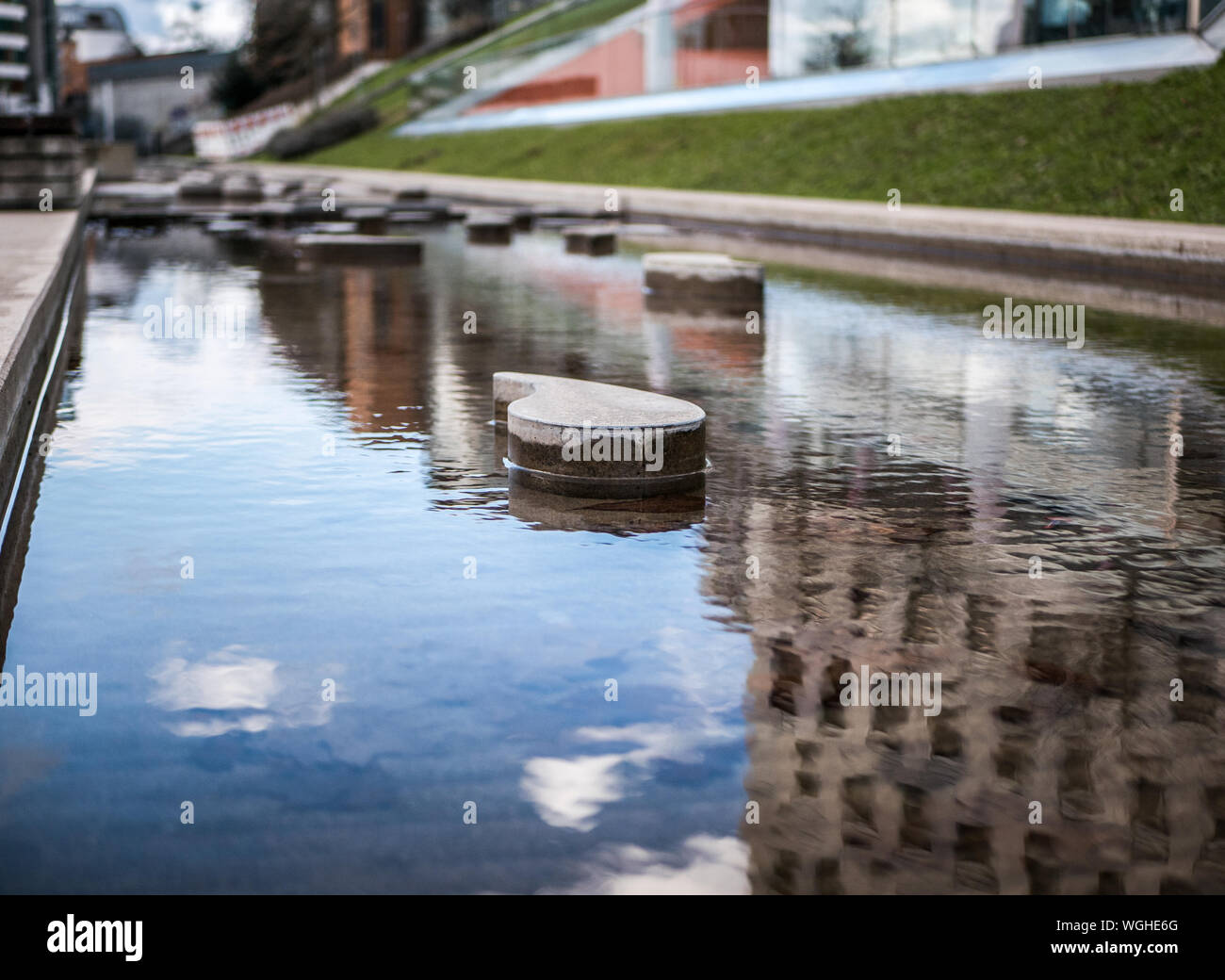 Water on stones hi-res stock photography and images - Alamy
