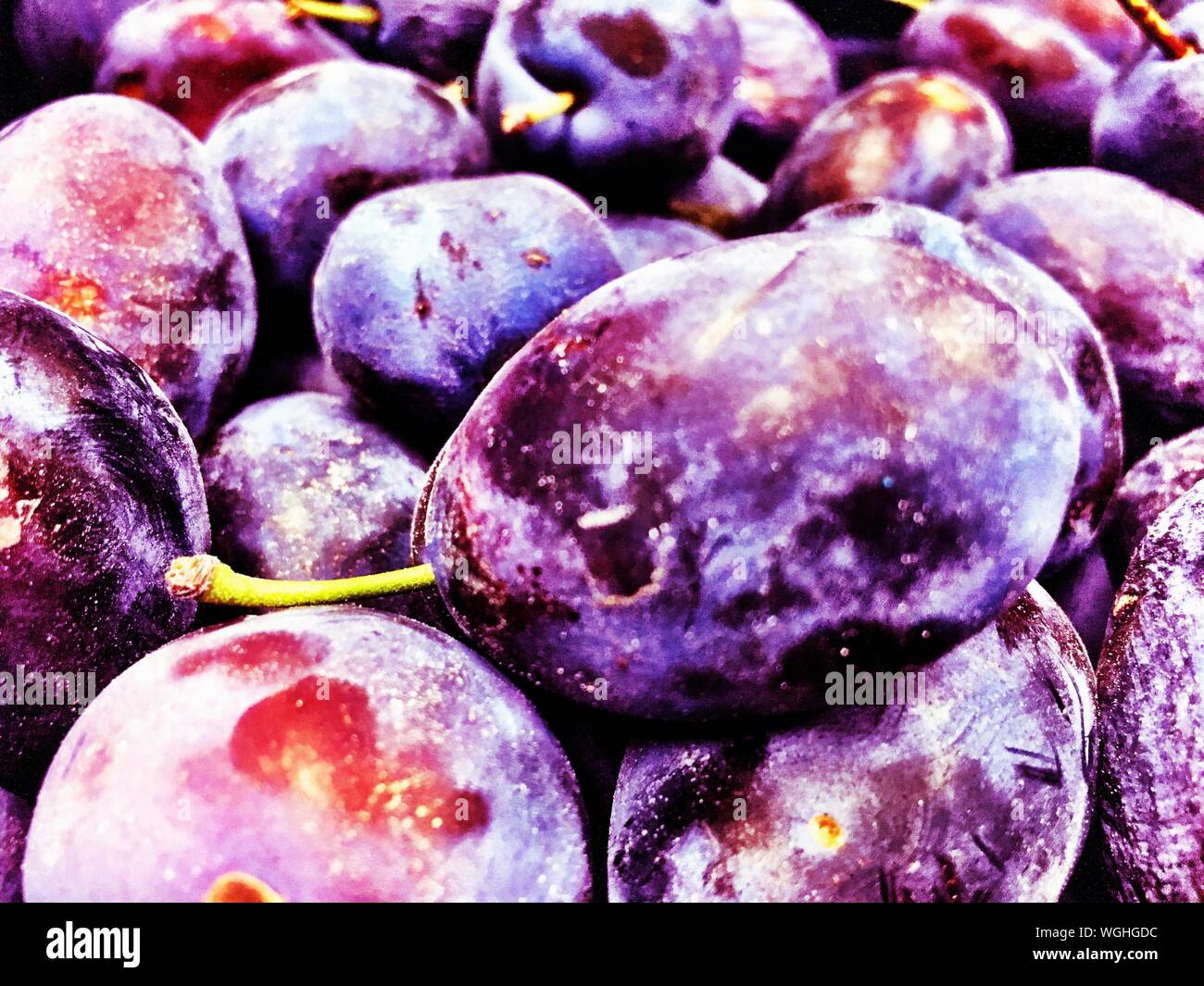 Purple fruits hi-res stock photography and images - Alamy
