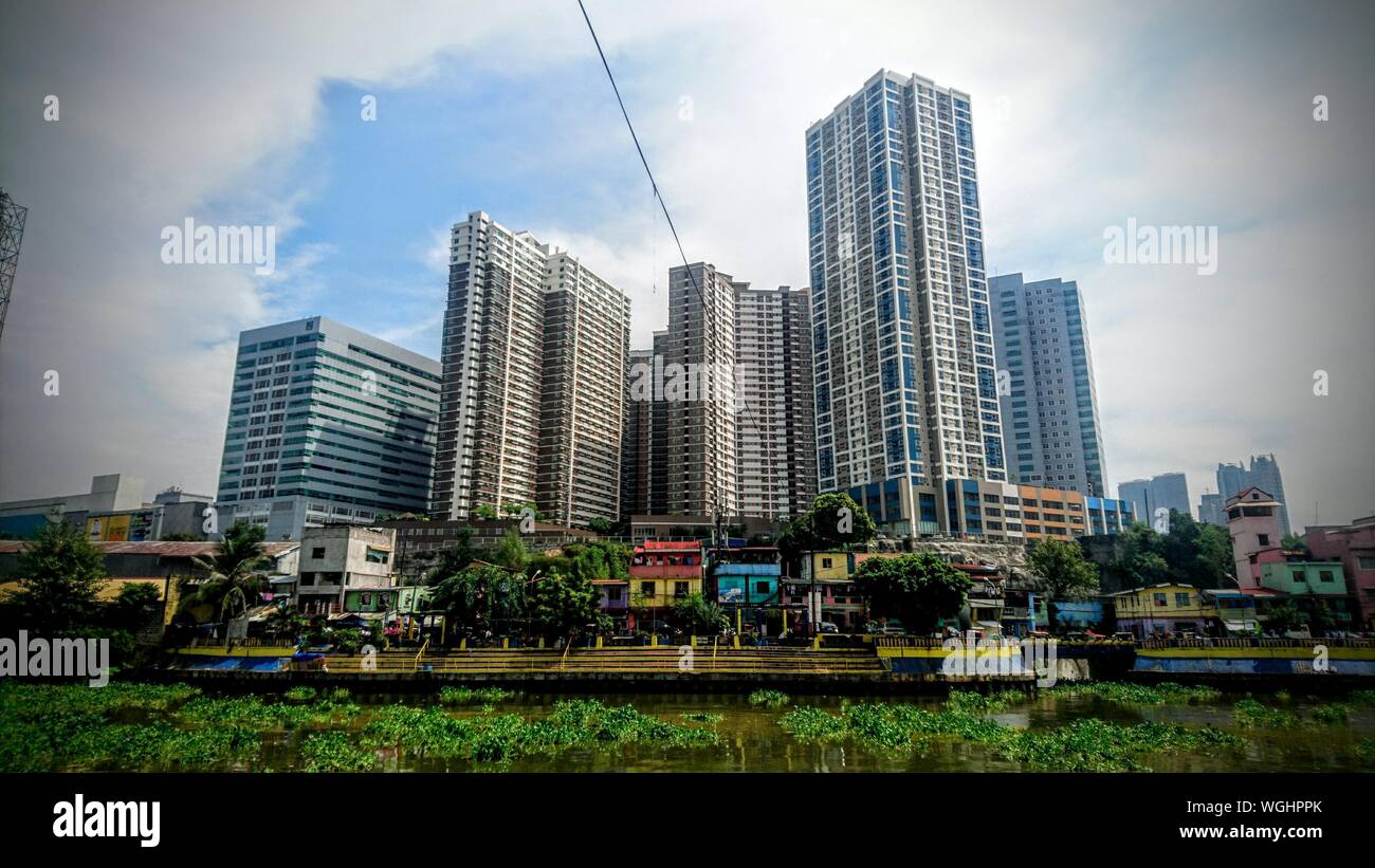 Mandaluyong city hi-res stock photography and images - Alamy