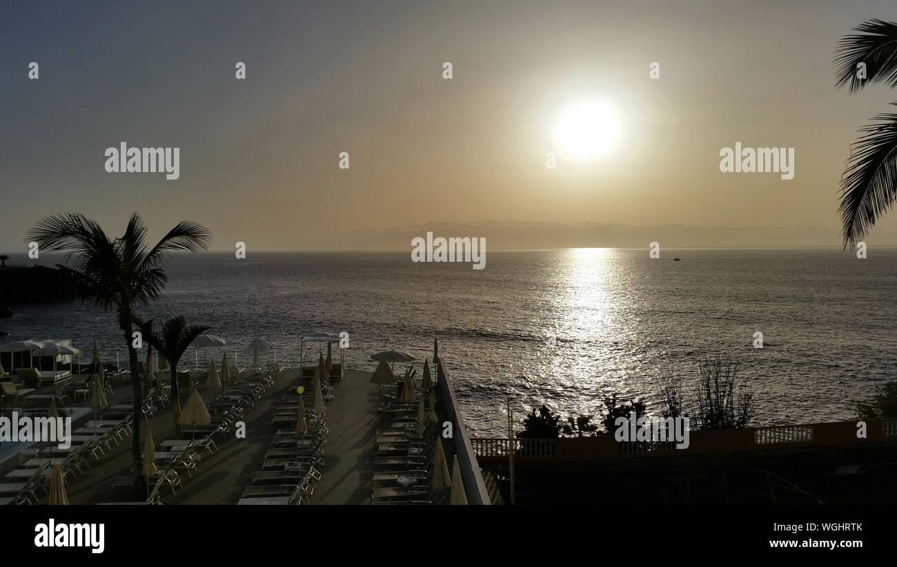 Sun deck on beach hi-res stock photography and images - Alamy