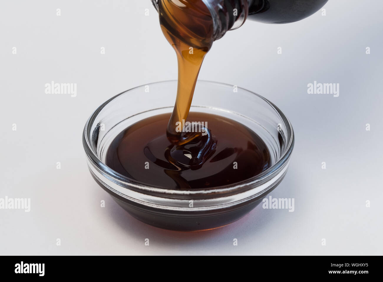 Pouring syrup container hi-res stock photography and images - Alamy