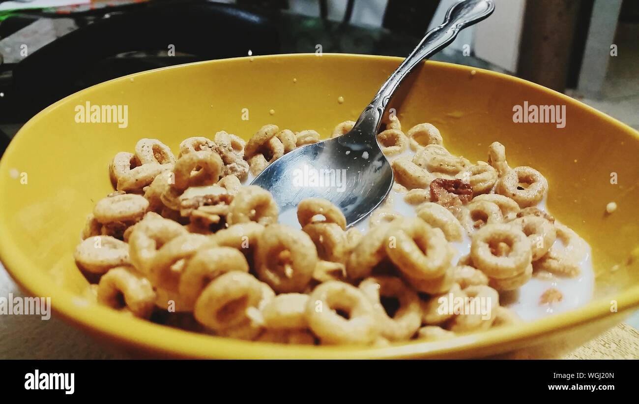 Cereal spoon hi-res stock photography and images - Alamy