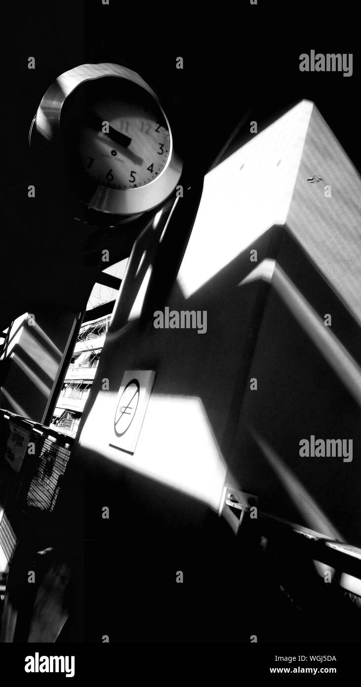 Factory time clock hi-res stock photography and images - Alamy