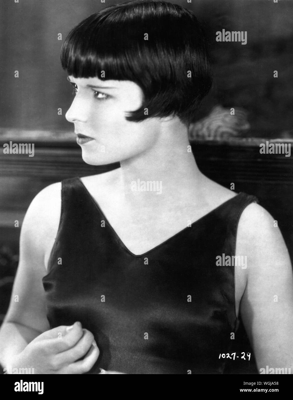 LOUISE BROOKS publicity portrait from LOVE 'EM and LEAVE 'EM 1926 ...