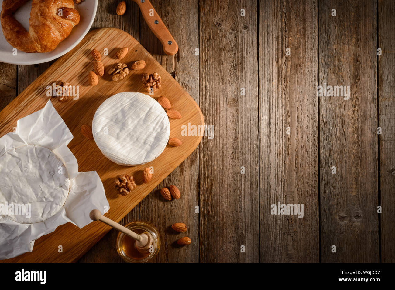 Nut croissant hi-res stock photography and images - Alamy