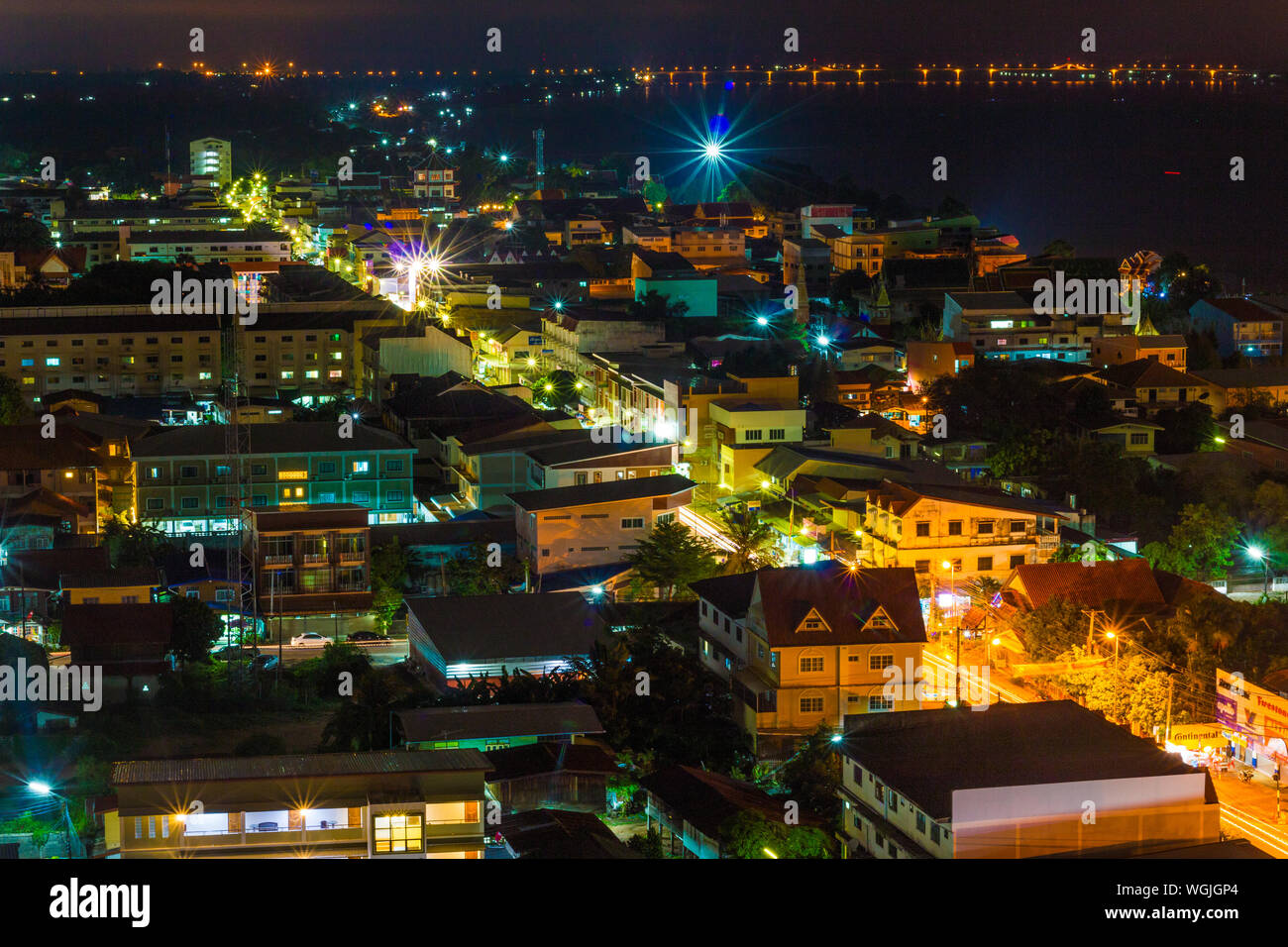 City night buildings hi-res stock photography and images - Alamy