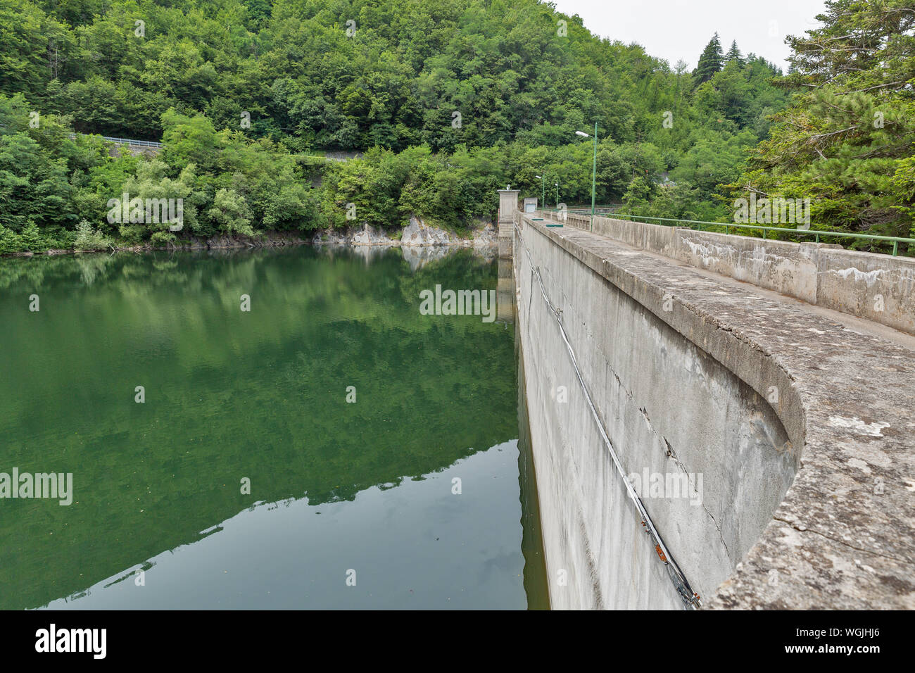 Pavana dam lake with hydroelectric power station in Emilia-Romagna ...