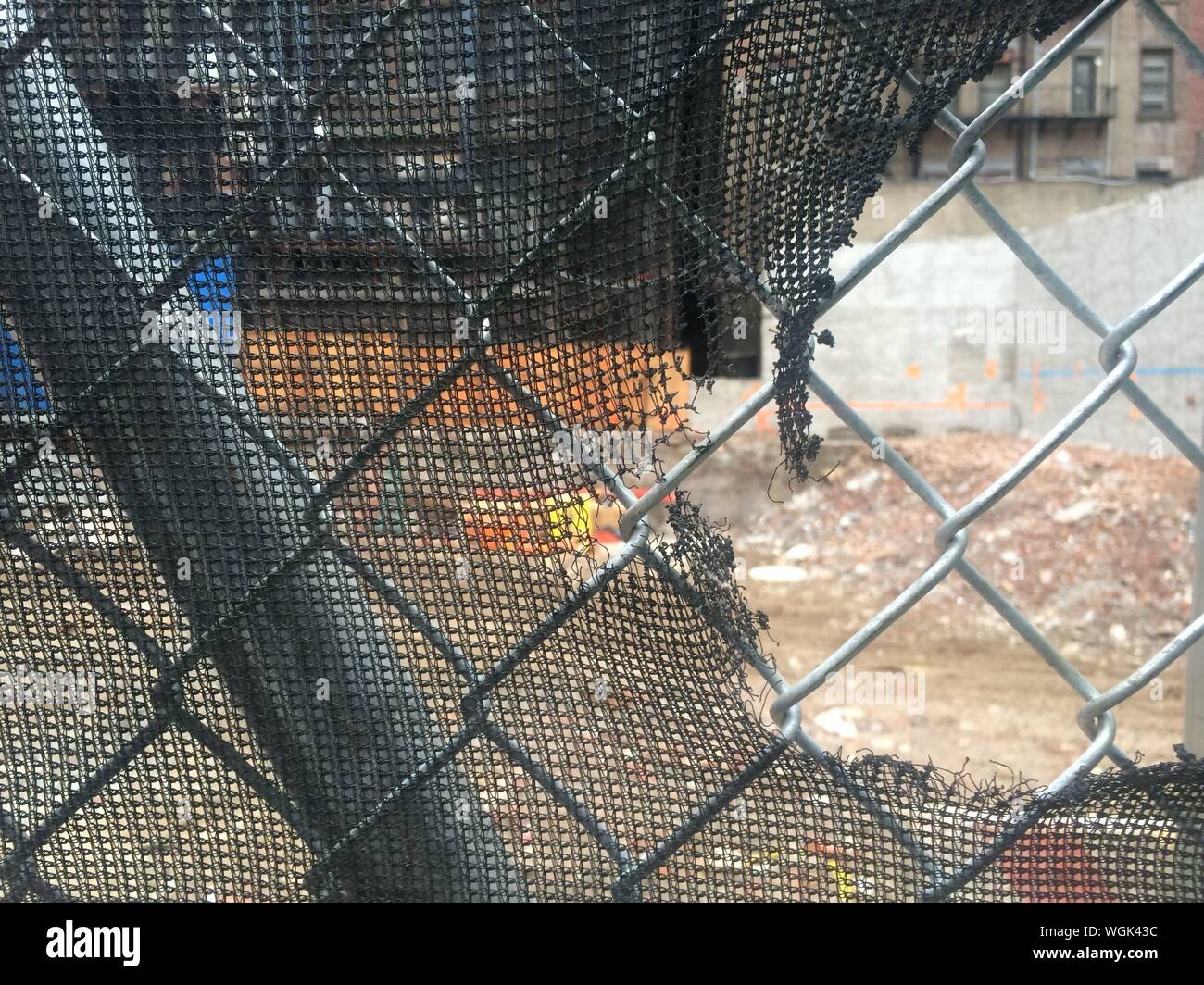 Torn wire mesh hi-res stock photography and images - Alamy