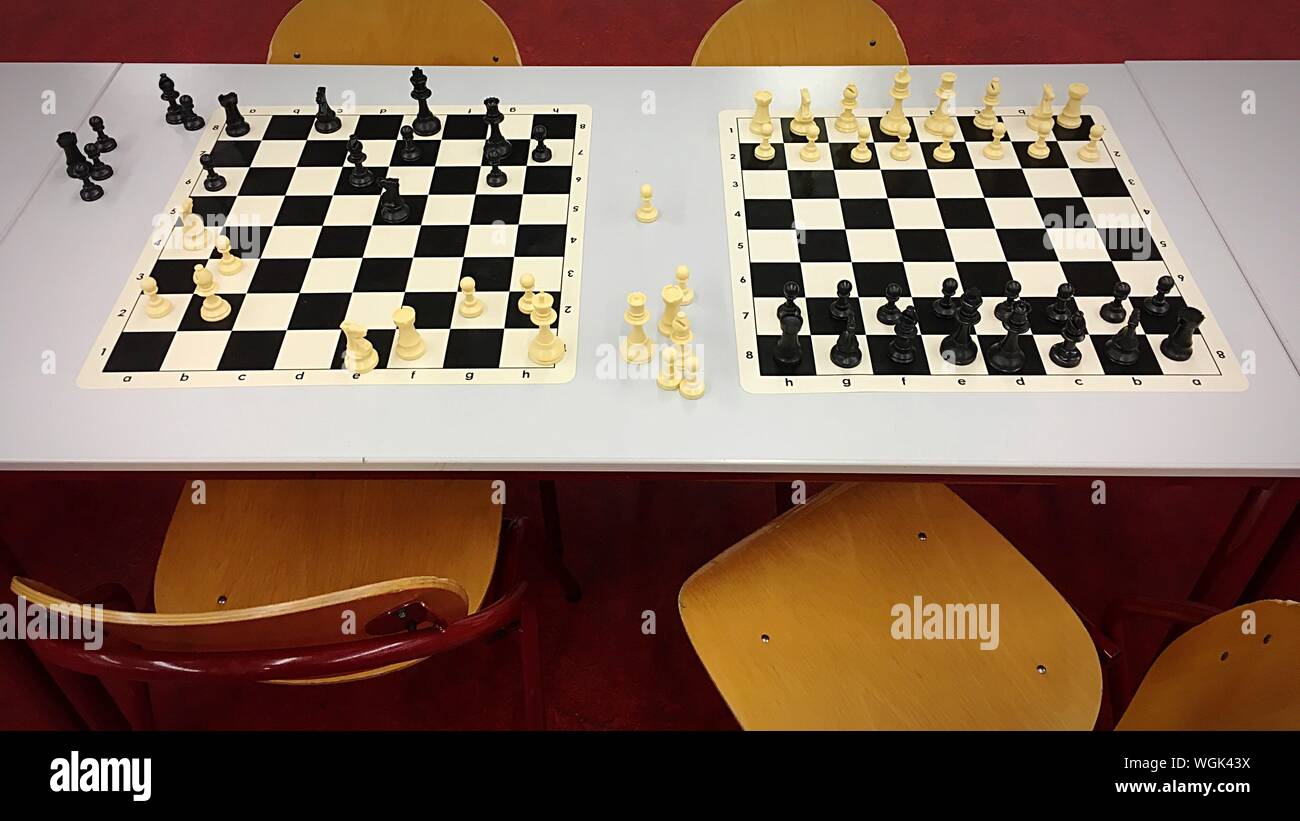 Boards table hi-res stock photography and images - Alamy