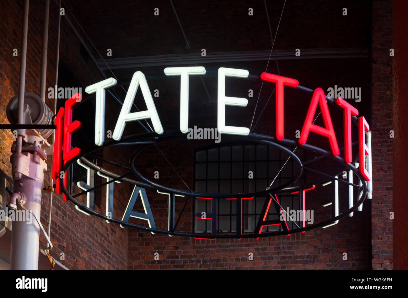 Tate Museum entrance sign Albert Dock in Liverpool Stock Photo - Alamy
