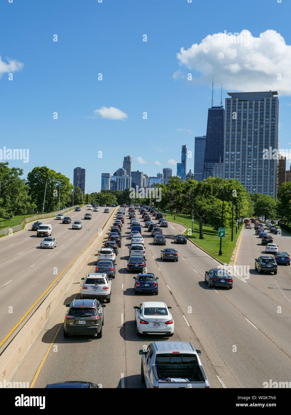 Lake shore drive chicago hi-res stock photography and images - Alamy