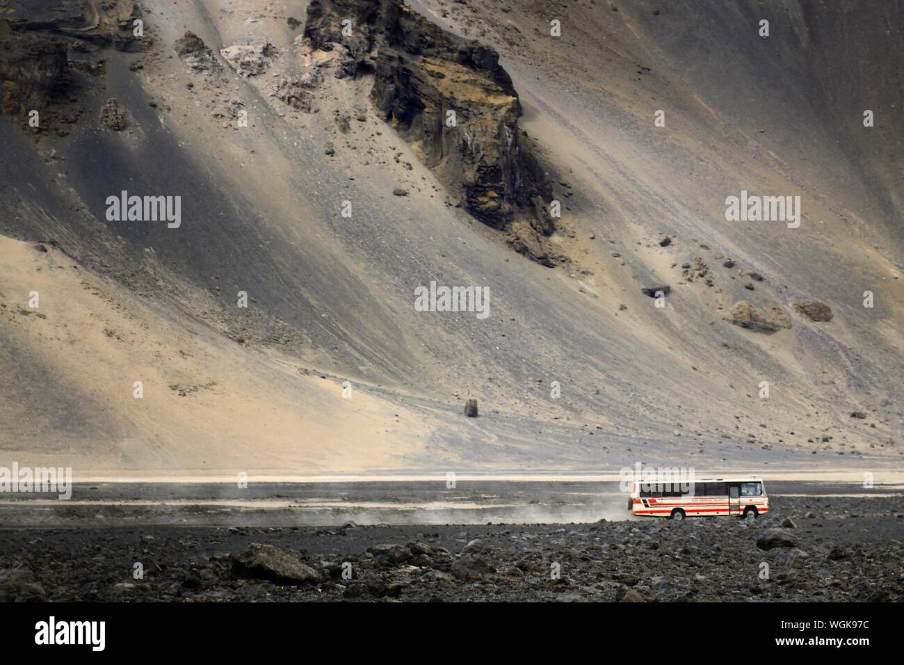 Moving Desert High Resolution Stock Photography and Images - Alamy