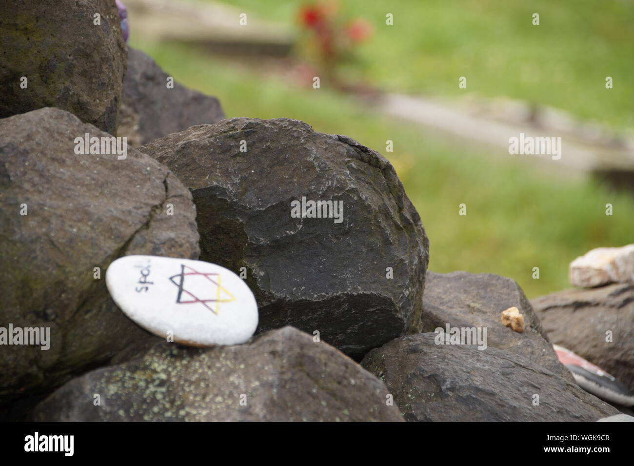 Pebble rocks hi-res stock photography and images - Alamy