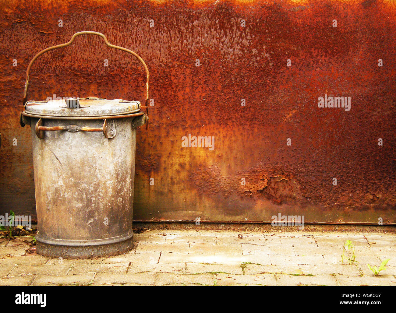 Dust view hi-res stock photography and images - Alamy