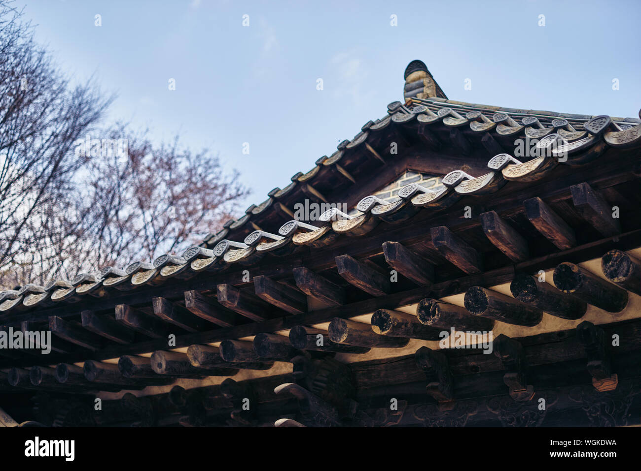Building roof high angle hi-res stock photography and images - Alamy