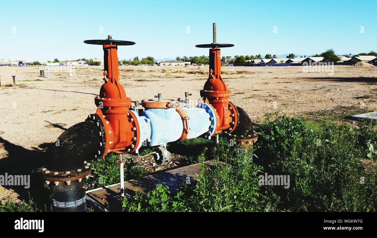 Desert water pipe hi-res stock photography and images - Alamy