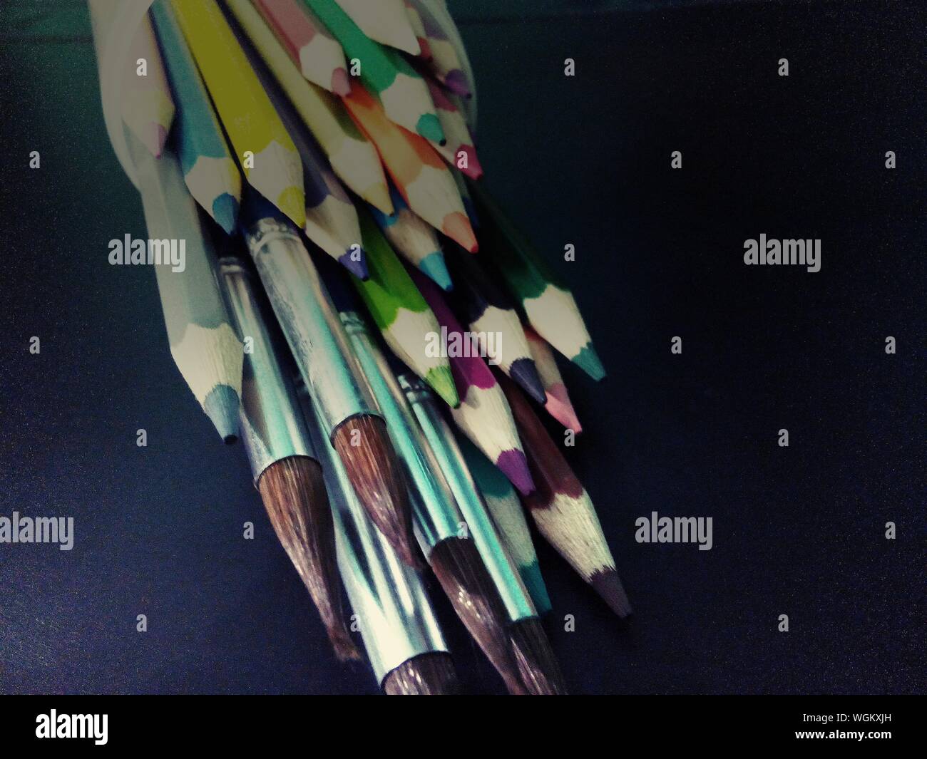 Group pencils hi-res stock photography and images - Alamy