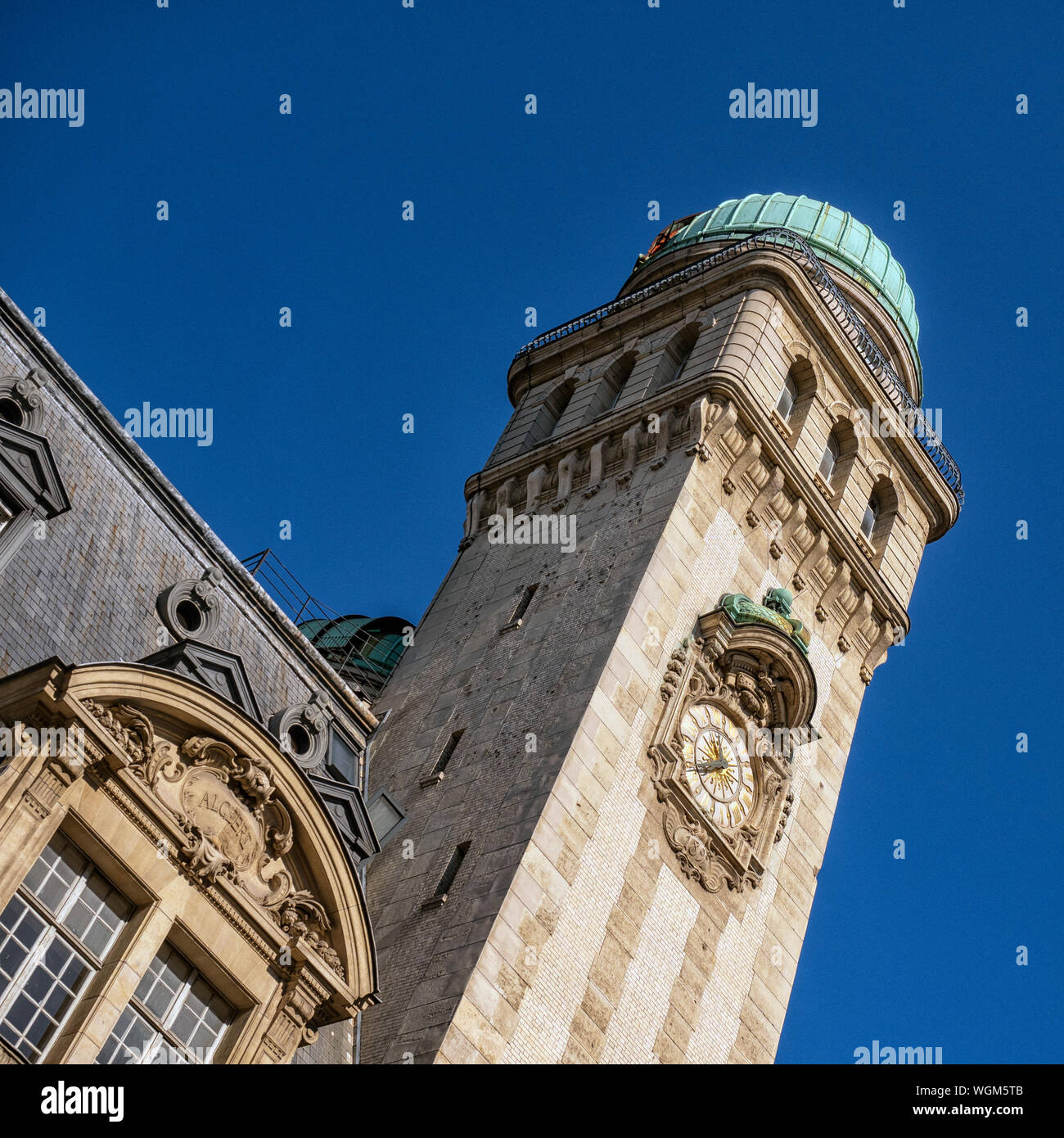 University of sorbonne nouvelle building hi-res stock photography and ...