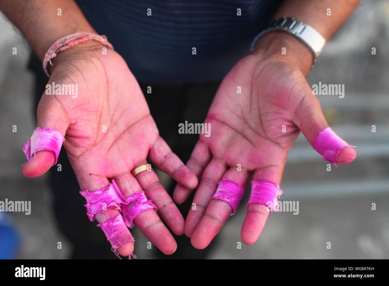 Stained hands hi-res stock photography and images - Alamy
