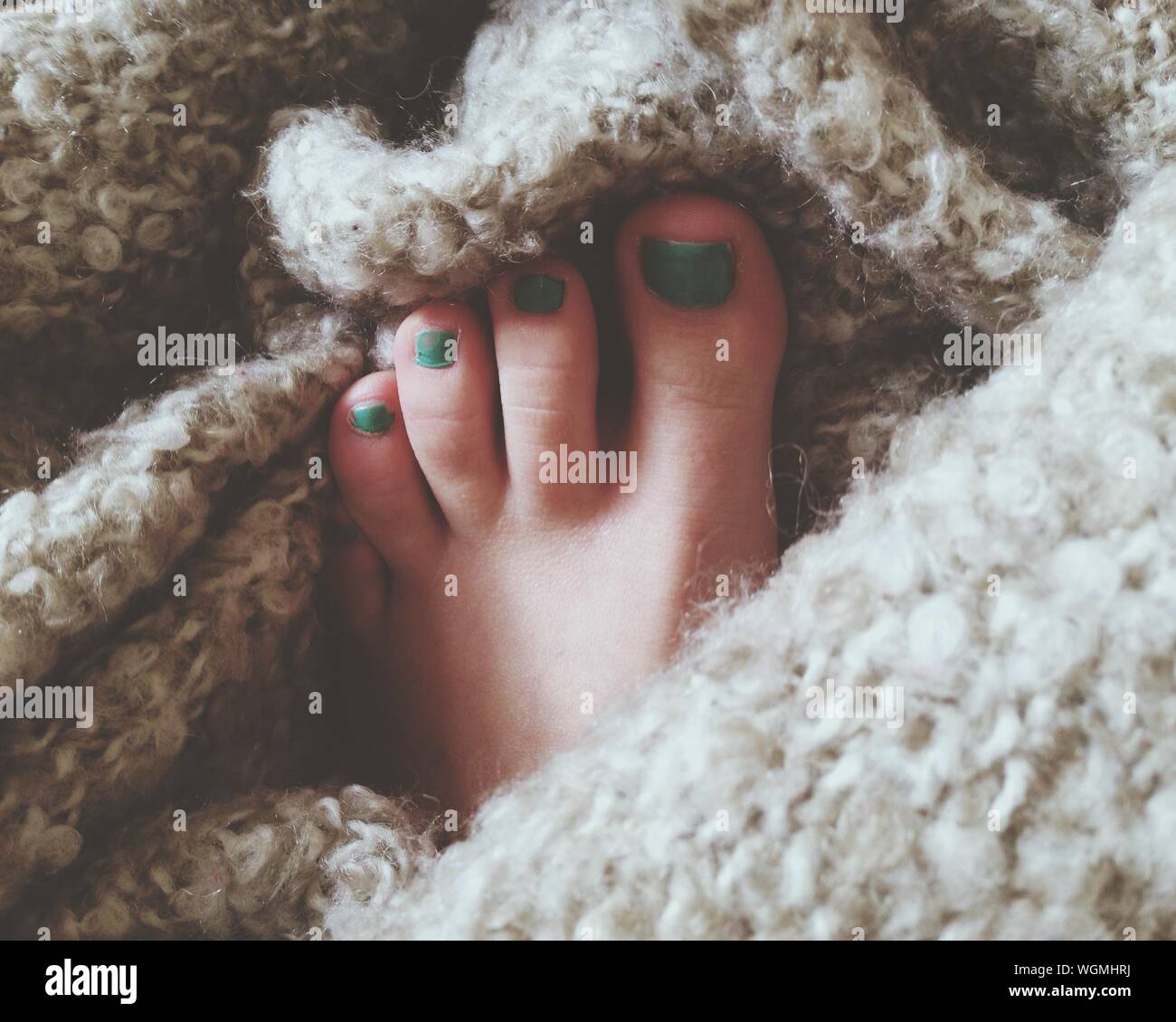 Body blanket hi-res stock photography and images - Alamy