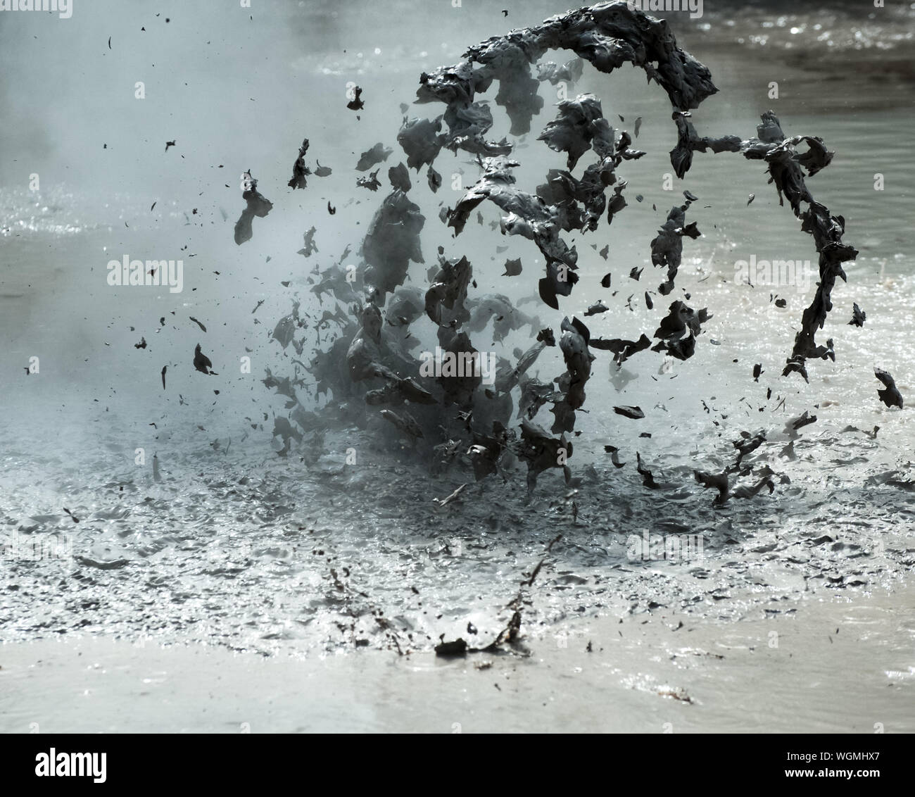 Splashing mud hi-res stock photography and images - Alamy