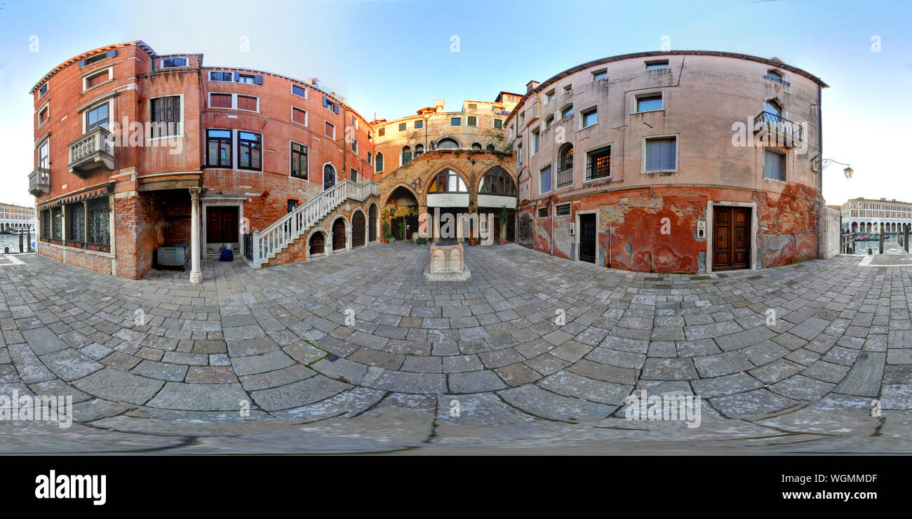 Fish eye lens city hi-res stock photography and images - Alamy