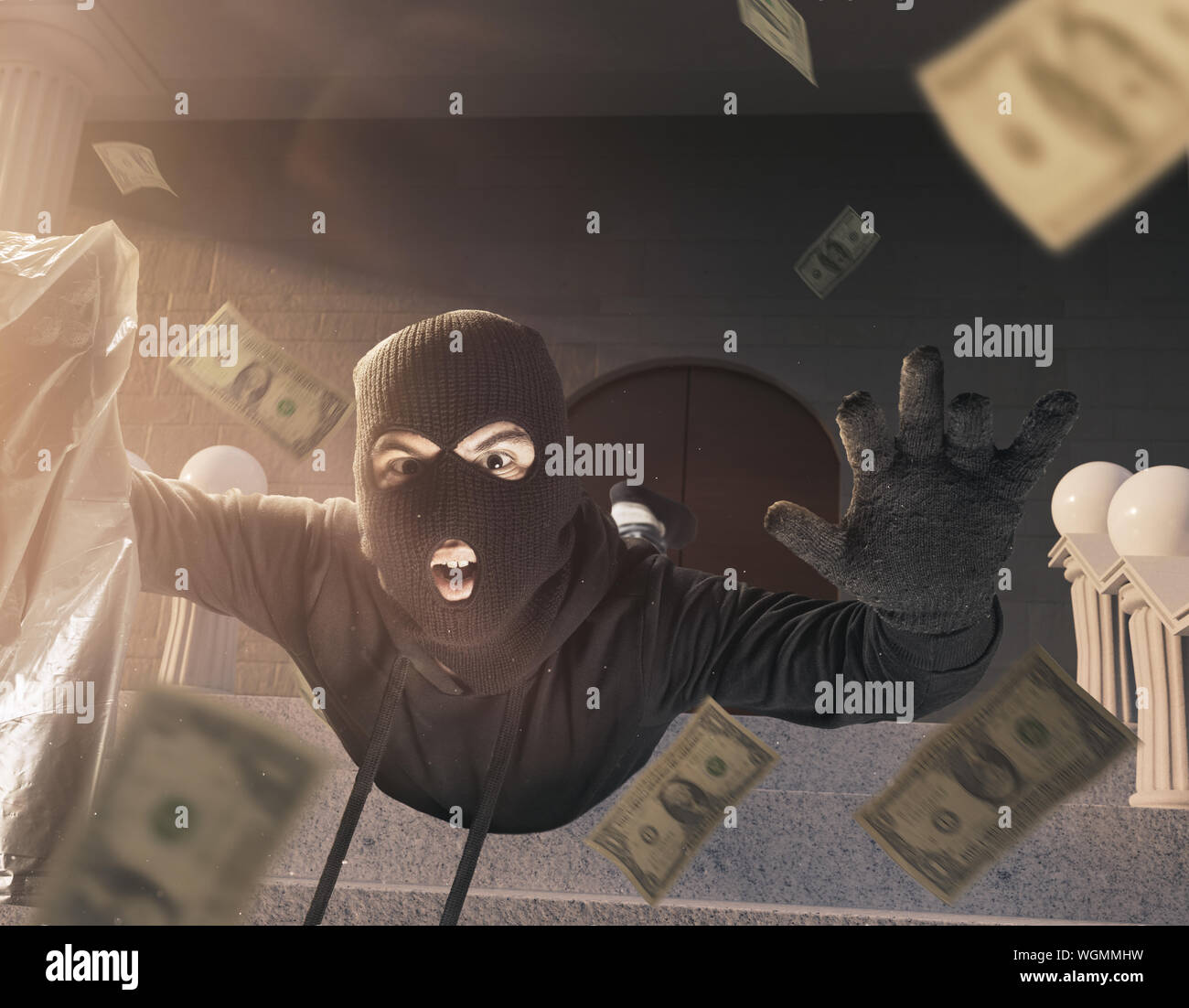 Bank robber balaclava hi-res stock photography and images - Alamy