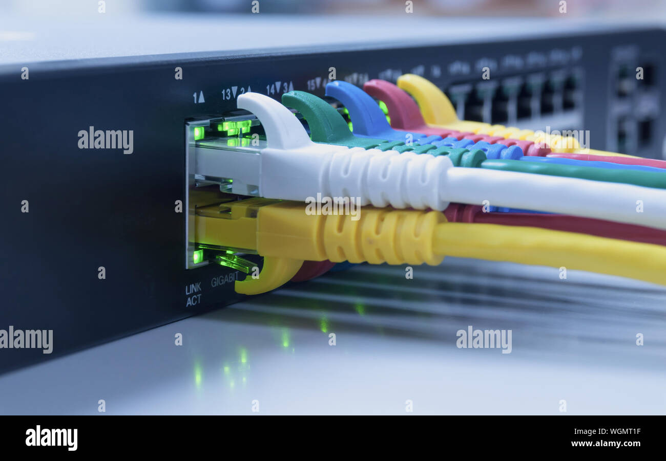 Routers hi-res stock photography and images - Alamy