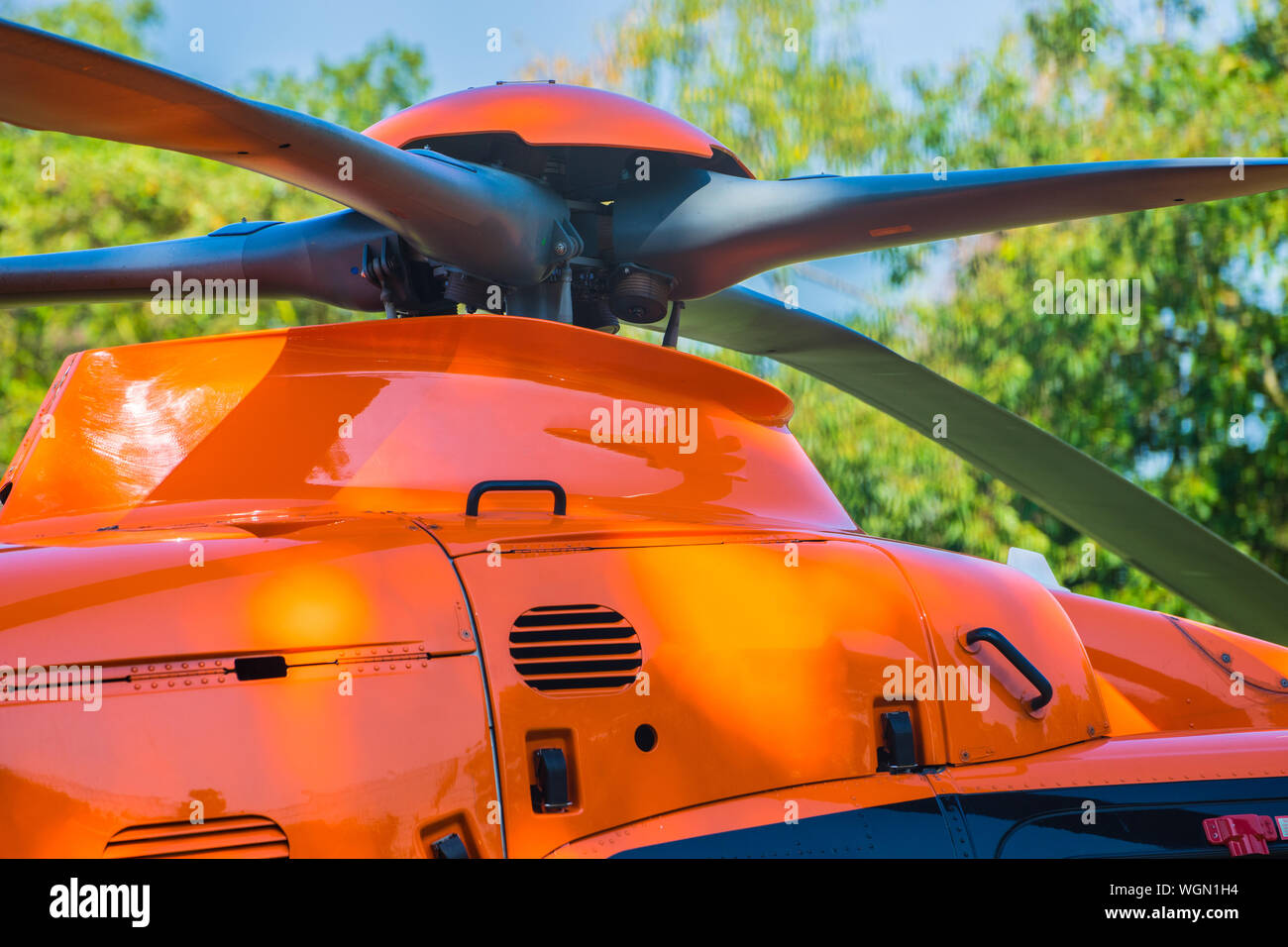 Stationary helicopter hi-res stock photography and images - Alamy