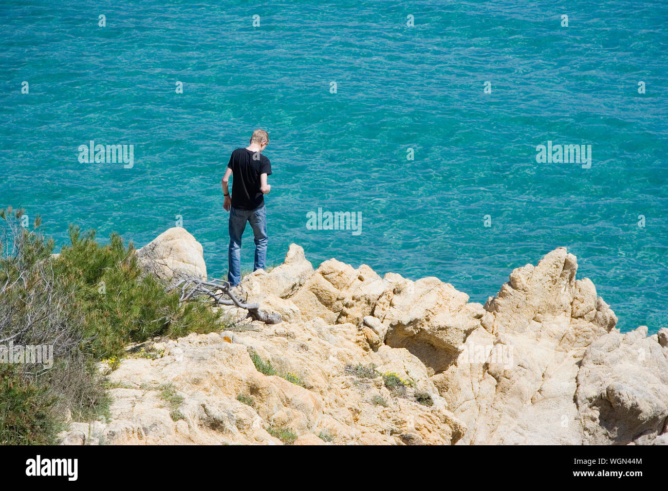 Man at coast hi-res stock photography and images - Alamy
