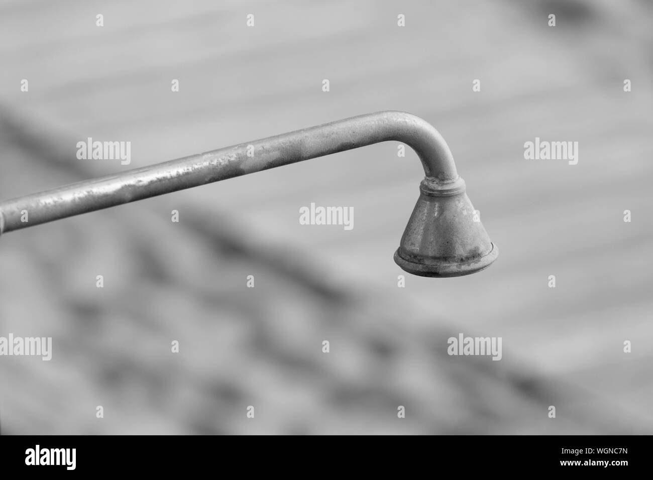 Rusty shower head hi-res stock photography and images - Alamy