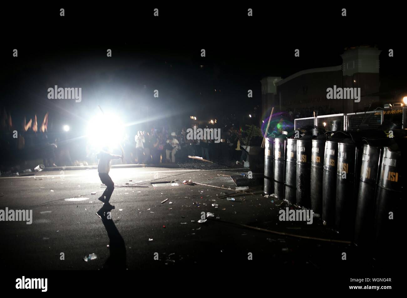Street Light Dancing High Resolution Stock Photography and Images - Alamy