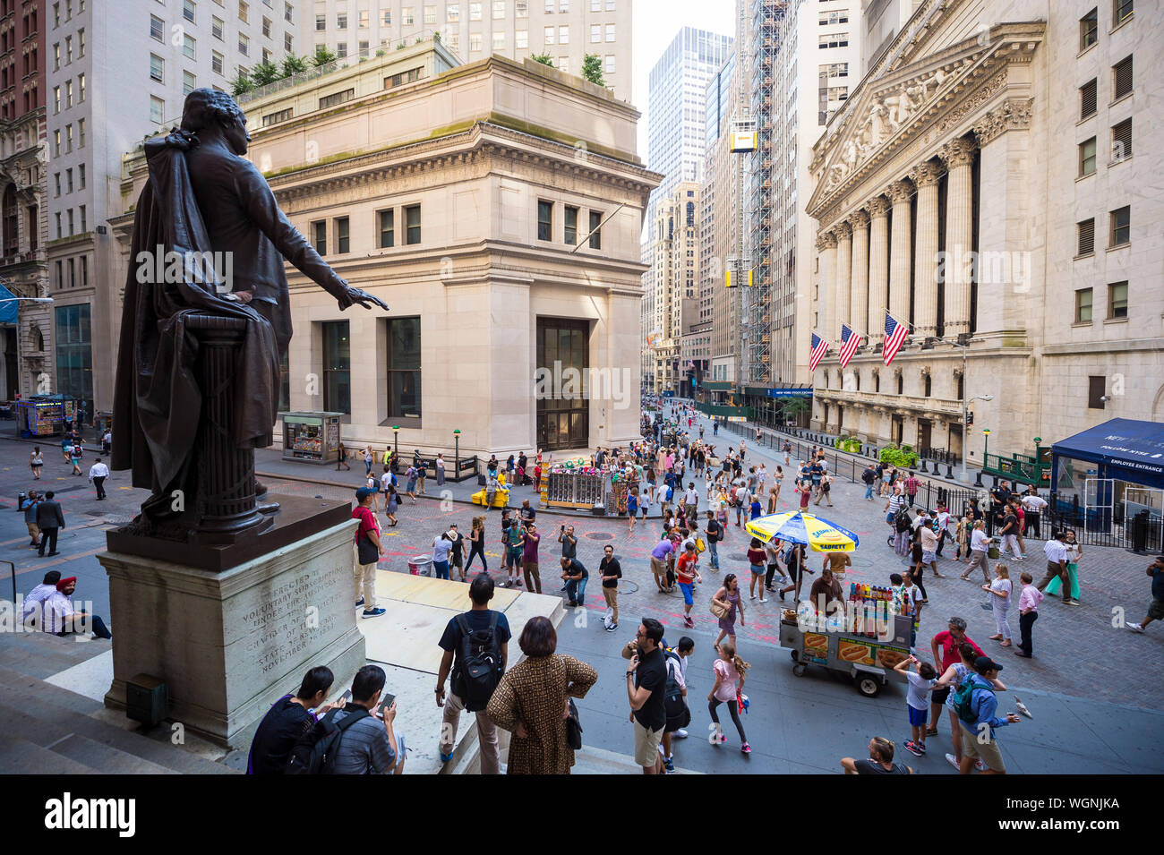 New york city statue george washington exterior hi-res stock ...